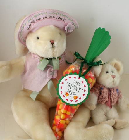 Bunny with candy corn carrot by agbark at Splitcoaststampers